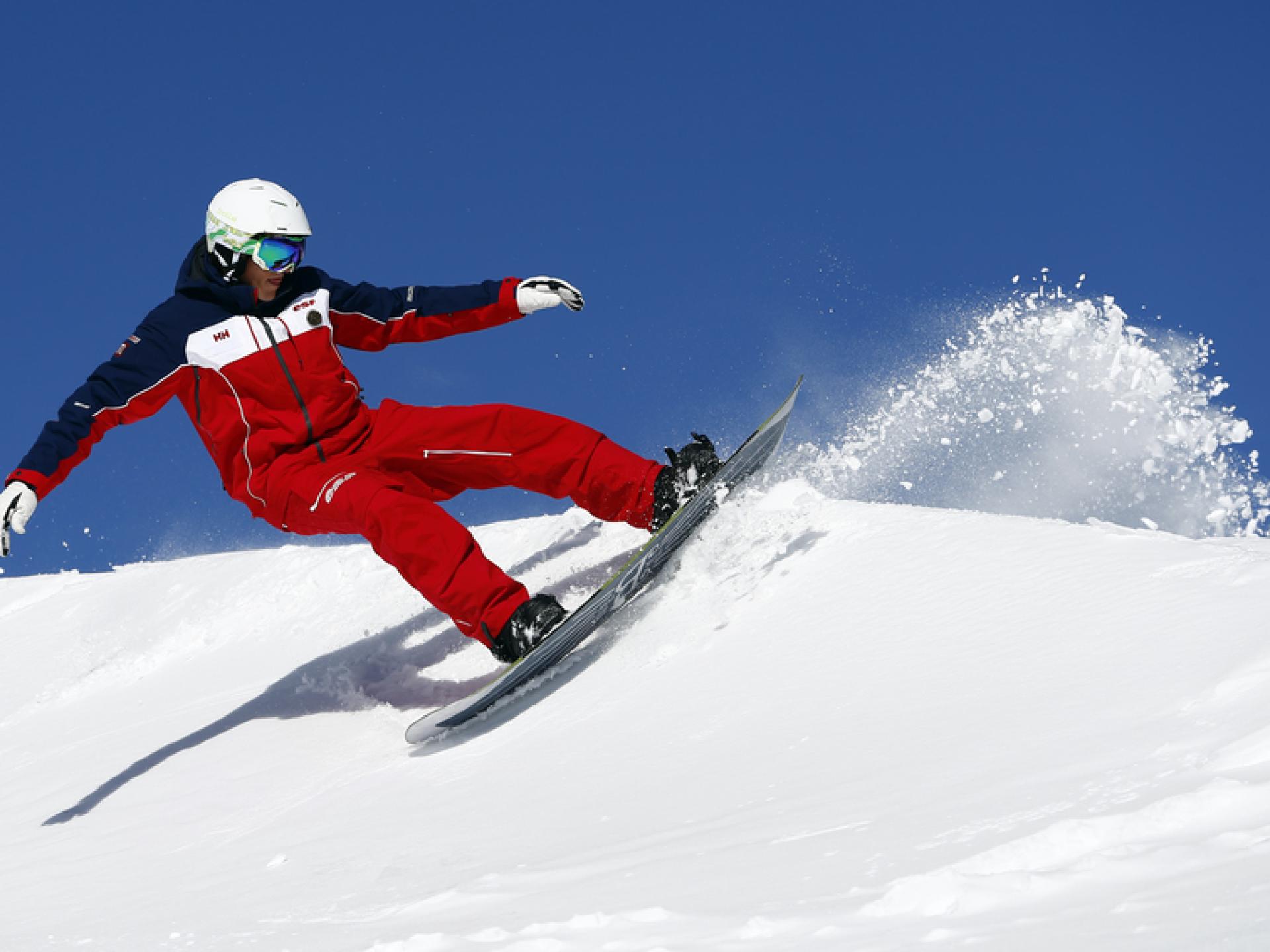 Filmer sa descente sur la piste du Tunnel | Office de Tourisme d'oz-en ...